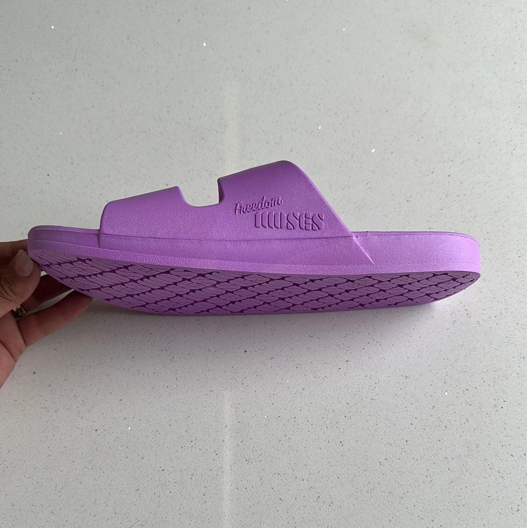 Moses Slides - Ultra – Lot 39 Store & Cafe